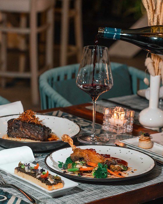 Home [www.beefbistro-dubai.com]